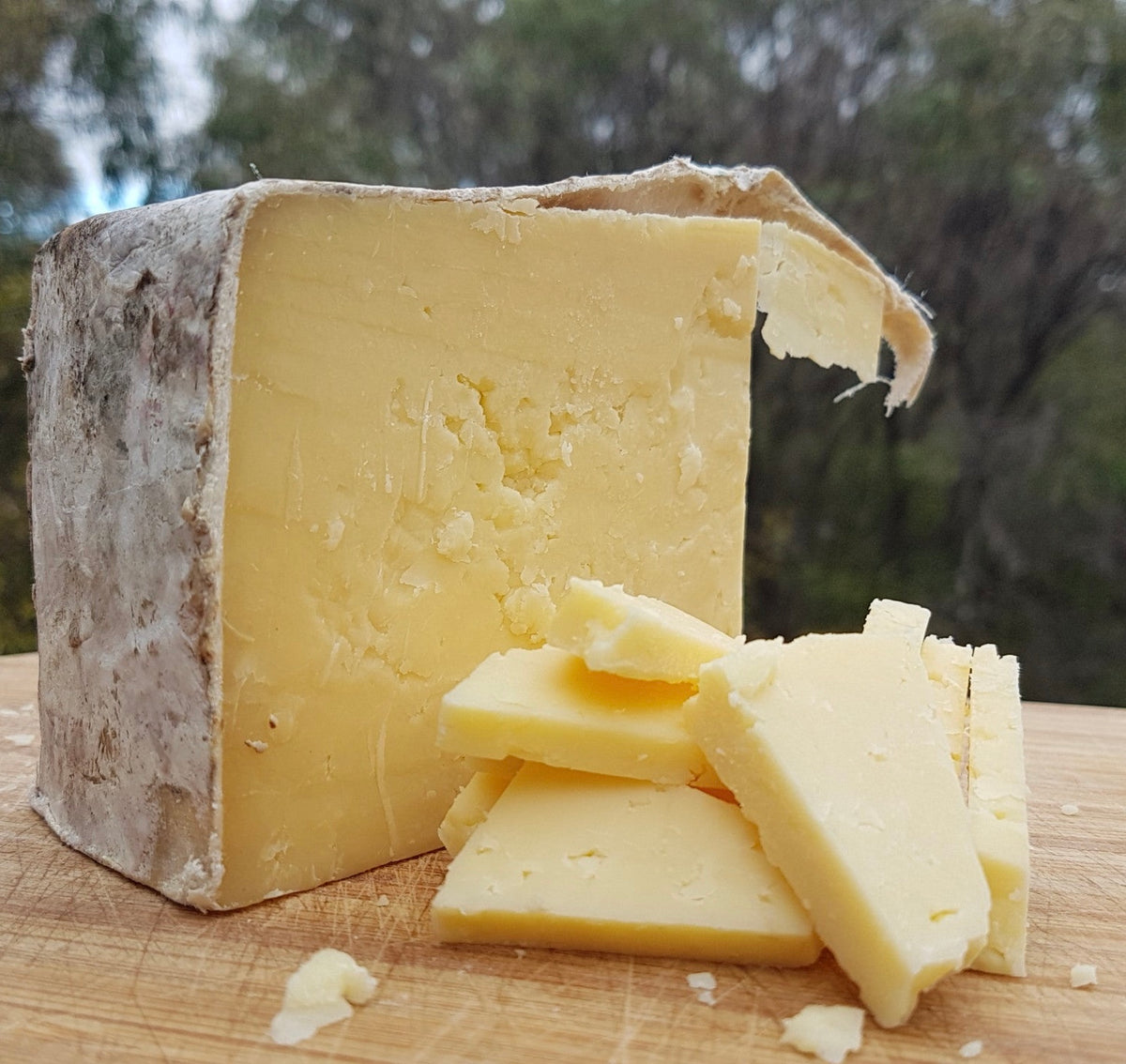 Wookey Hole Cave Aged West Country Farmhouse Cheddar (cow)🇬🇧 – The Cheese Gallery