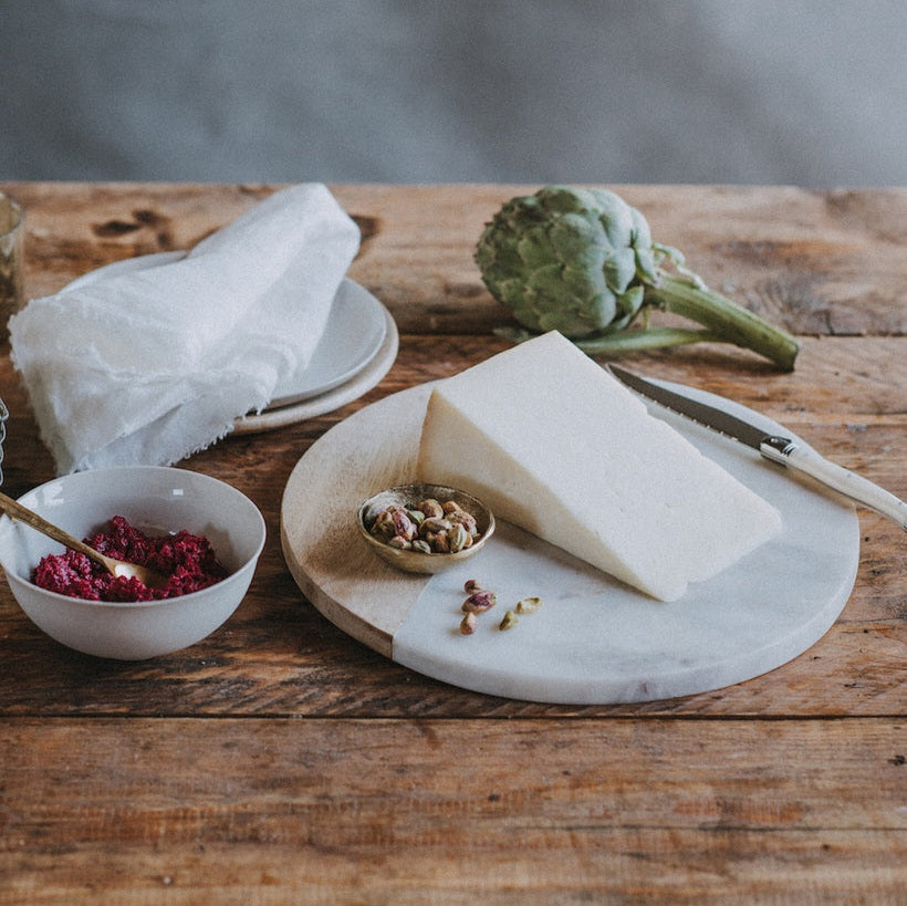 Quicke’s Goat’s Milk Clothbound Cheddar (goat)🇬🇧 – The Cheese Gallery