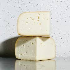 Nosey Goat (goat)🇨🇦 – The Cheese Gallery